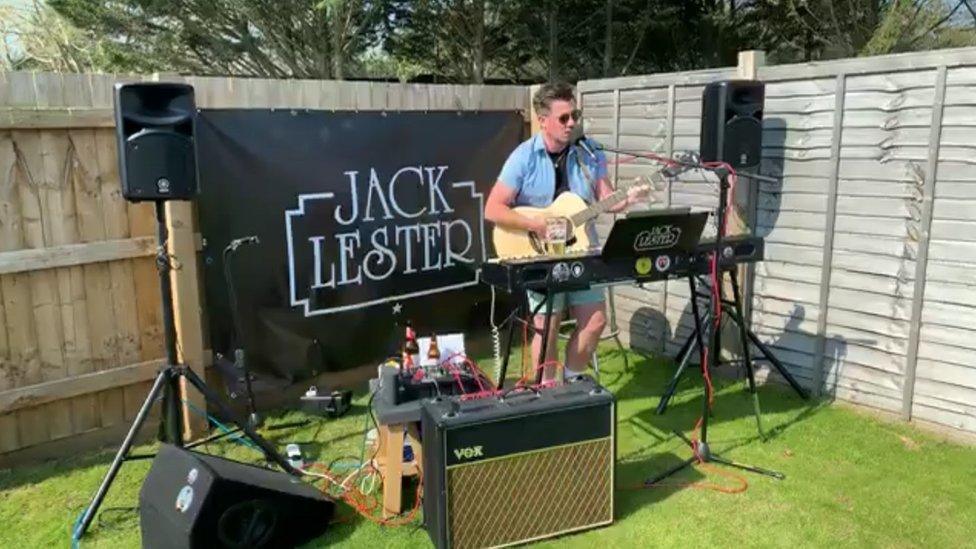 Jack Lester's lockdown garden gig a hit for the NHS - BBC News