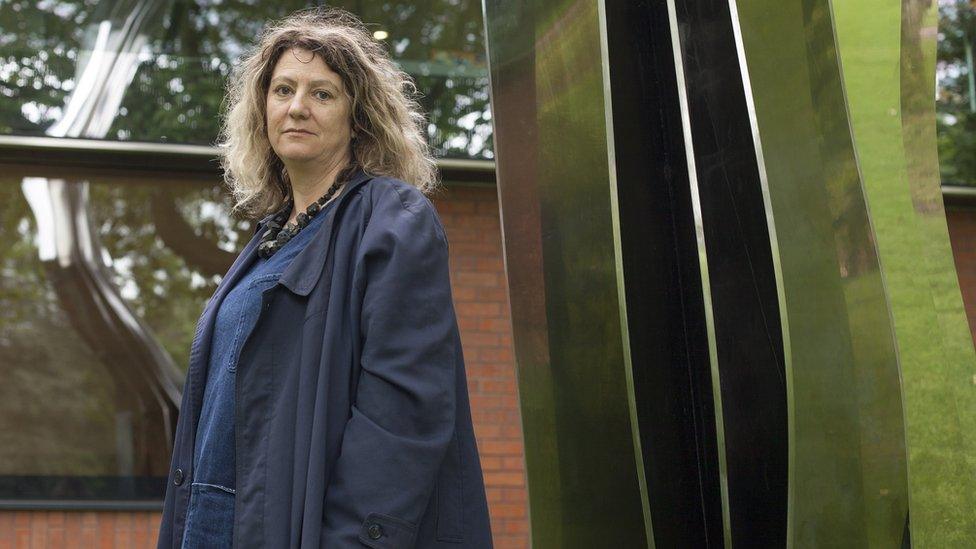 Anya Gallaccio breaks out with first permanent art work - BBC News