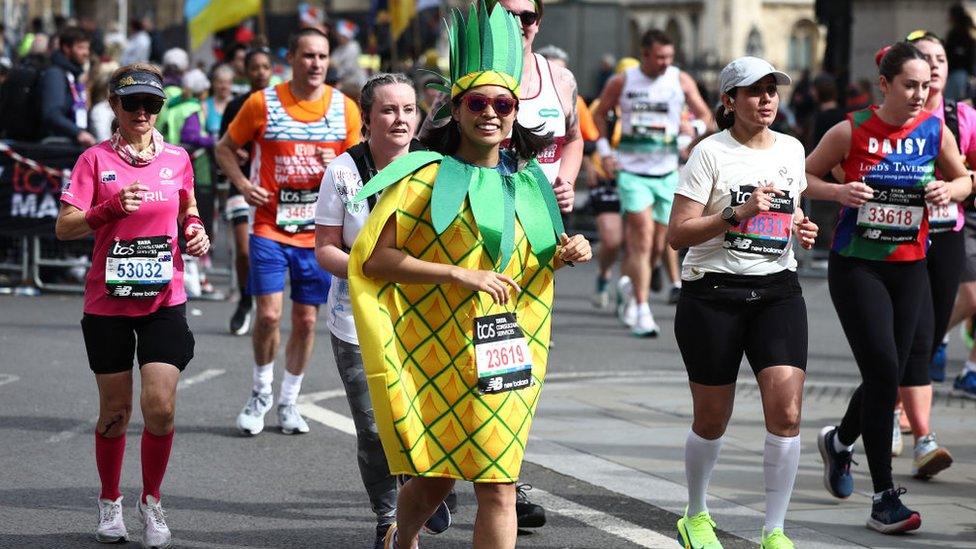 London Marathon 2024: Cool costumes and celebrity runners - BBC Newsround