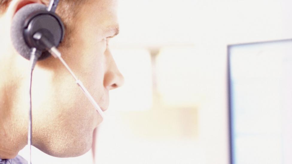 Missing benefits claimants 'risk destitution' - BBC News