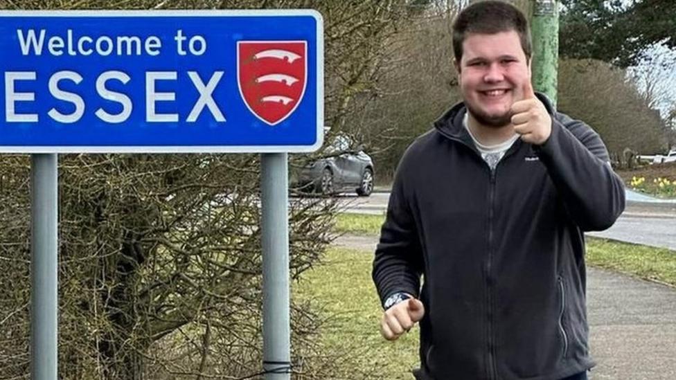 Wokingham Street sign error is upsetting, says bereaved wife - BBC News