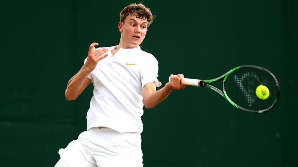 US Open 2024: Who is UK star Jack Draper? - BBC Newsround