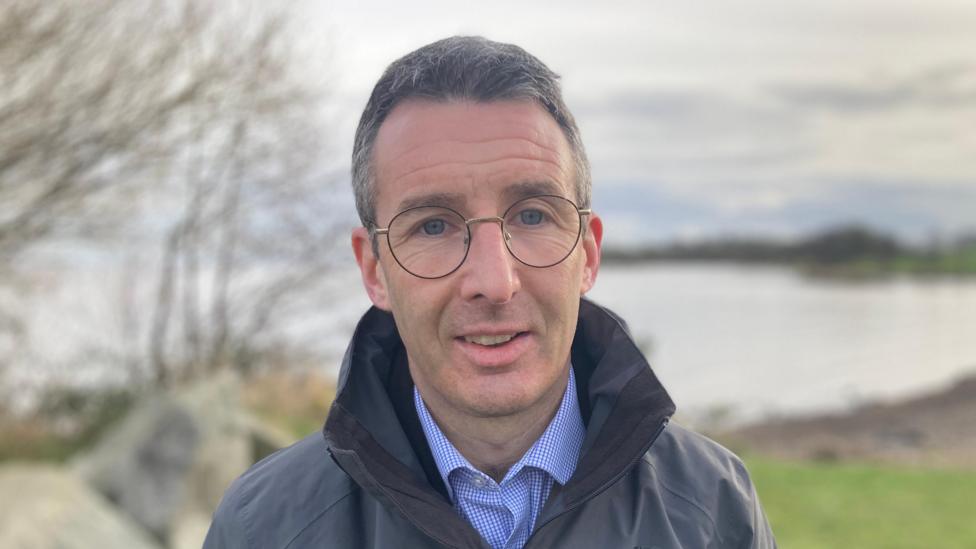 Lough Neagh plan of action outlined in Stormont by minister - BBC News