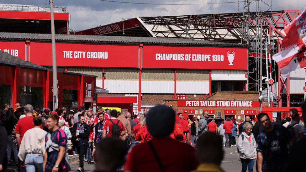 Nottingham Forest stadium expansion given green light - BBC News