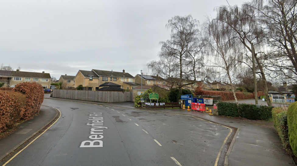 Bradford-on-Avon: Berryfield Road to be narrowed - BBC News