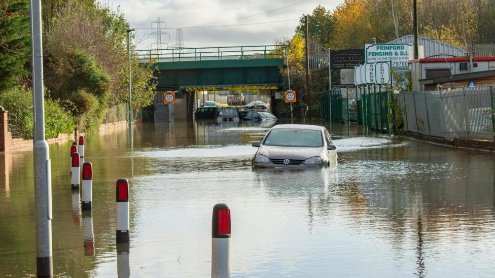 Six Rotherham sites to be bought for anti-flood measures - BBC News