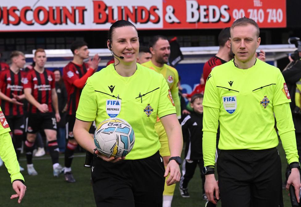 Louise Thompson: 'I wanted to enjoy it', say history-making referee ...
