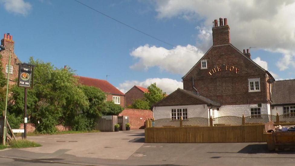 The Fox Inn in Stockton on the Forest granted protected status - BBC News