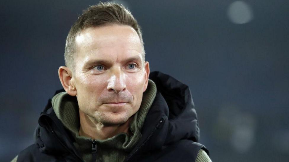 Manchester City: Pep Lijnders is Pep Guardiola's new assistant - BBC Sport