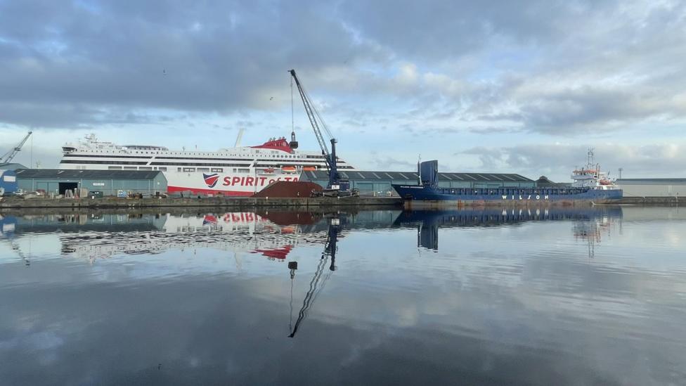 Australian ship mothballed due to size arrives in Edinburgh - BBC News