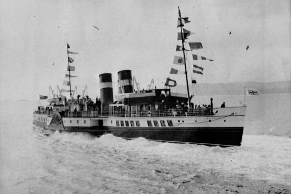 Waverley: 50 years of the paddle steamer bought for £1 – THE DEMOCRAT