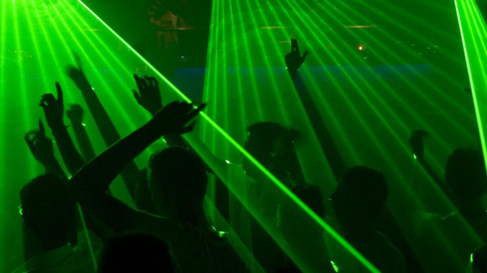 'Hotbed of rave culture' - East Anglia in the '90s - BBC News