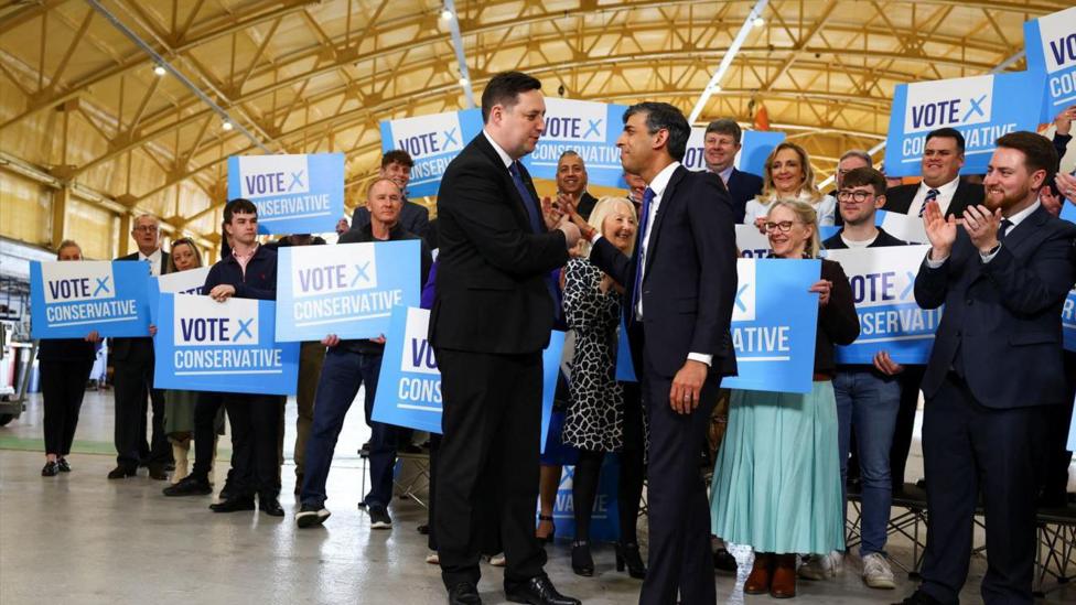 Ben Houchen's Tees Valley re-election dubbed 'huge achievement' - BBC News