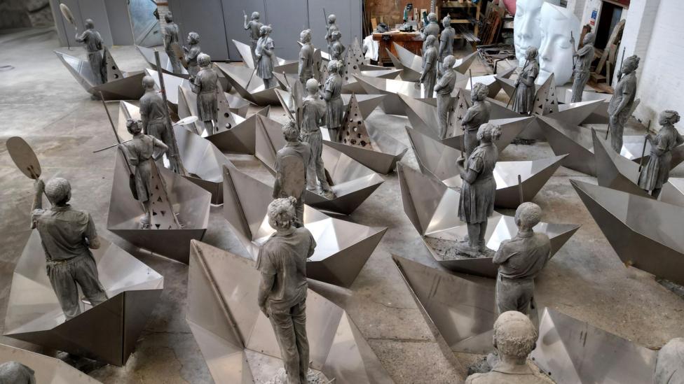 Underwater sculptures created by Kent artist in the Caribbean - BBC News