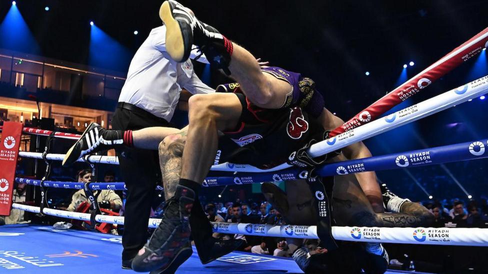 Ben Whittaker v Liam Cameron fight ends in draw after boxers fall over ...