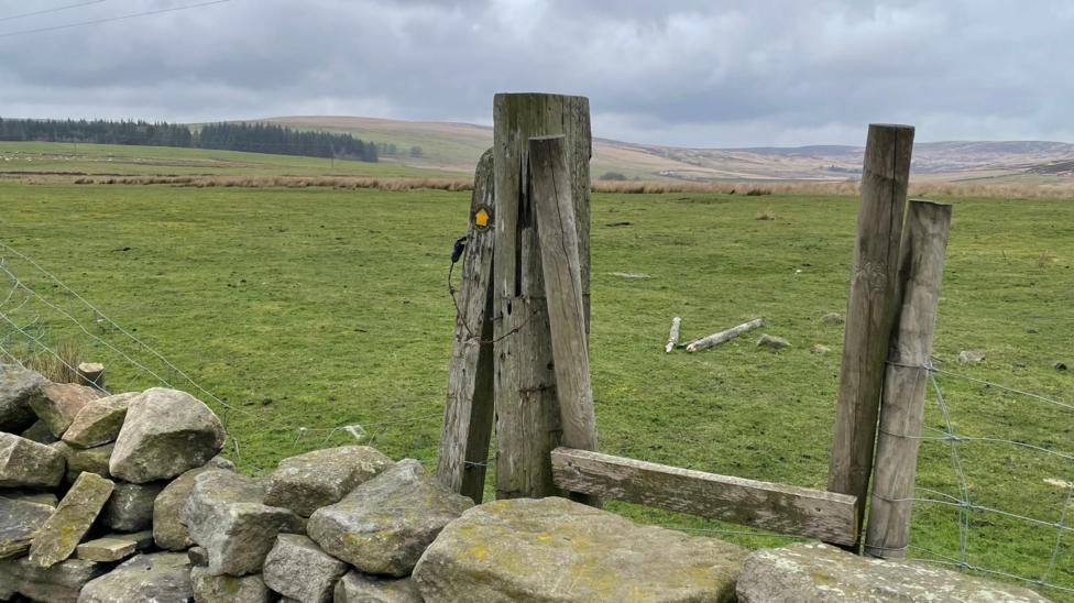 Calderdale wind farm "will not stop Bronte tourism" - BBC News