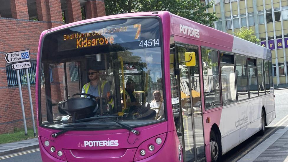 Worcestershire's bus services to receive £9.3m funding boost - BBC News