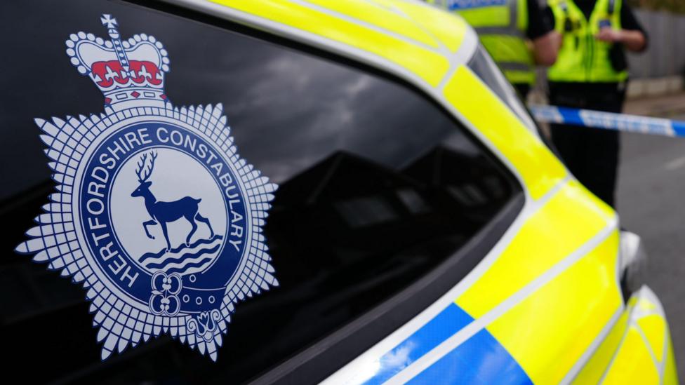 Hertfordshire Police crack down on shoplifting in Stevenage - BBC News