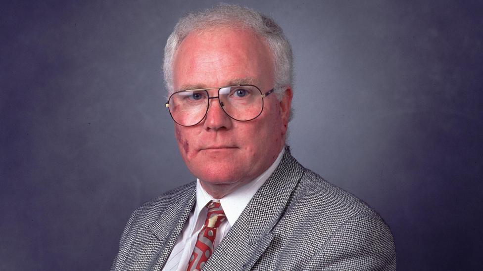 Former Labour Blyth Valley MP Ronnie Campbell dies aged 80 - BBC News