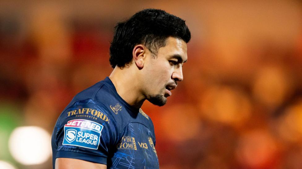 Salford: Centre Tim Lafai confirms departure from troubled club - BBC Sport