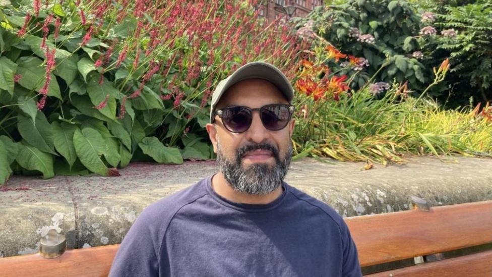 Sheffield residents back MP on e-bikes 'threat' warning - BBC News