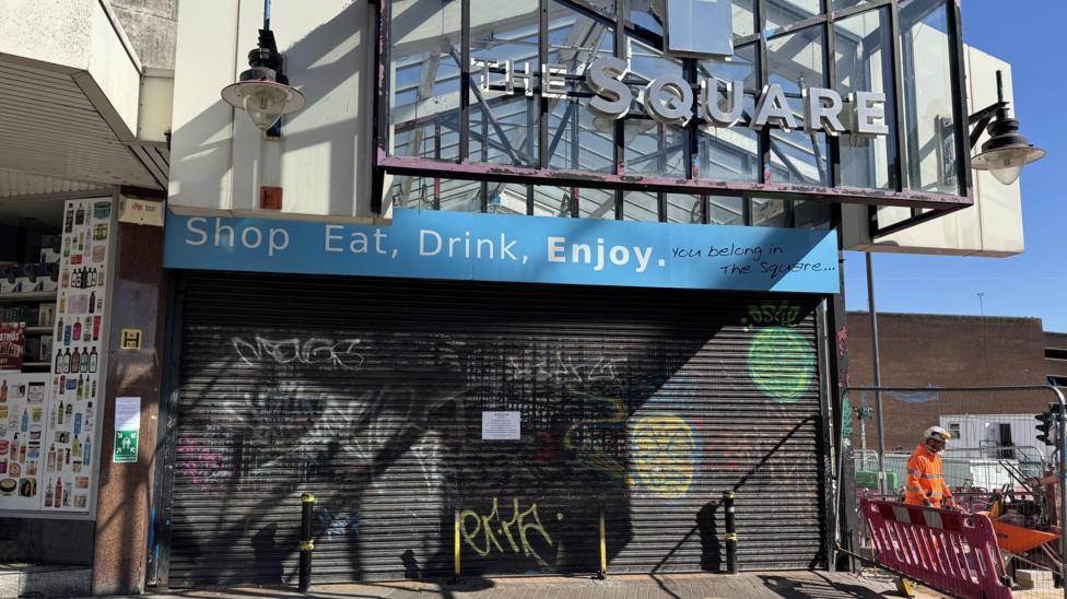 Birmingham's Priory Square shopping centre closes indefinitely - BBC News