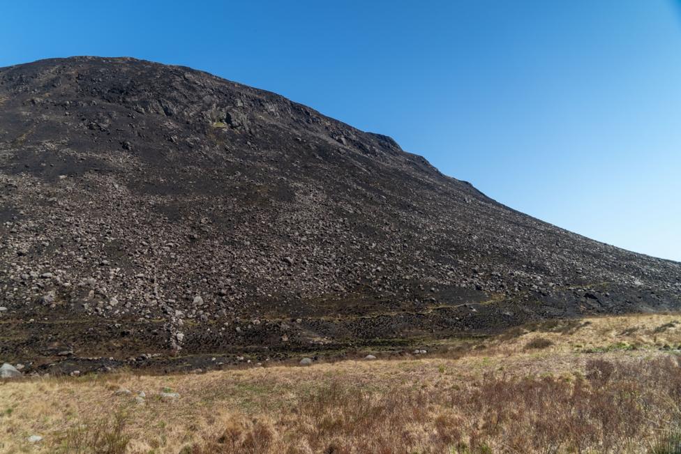 'Arran wildfire sent 10 years of work up in flames' - BBC News