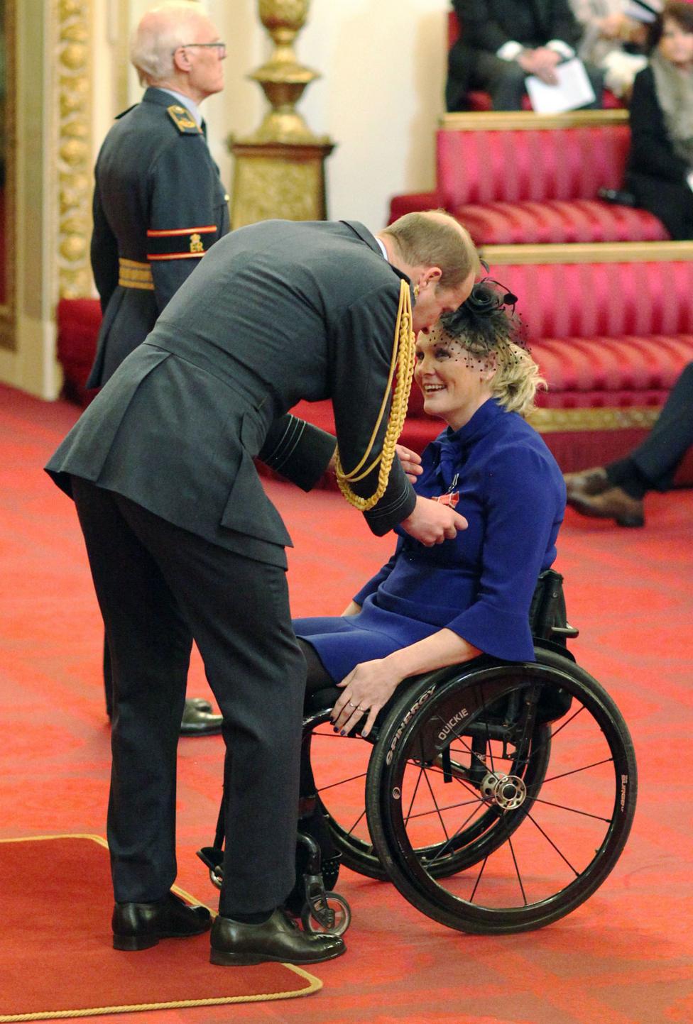 Claire Lomas cause of death was microlight accident - inquest - BBC News