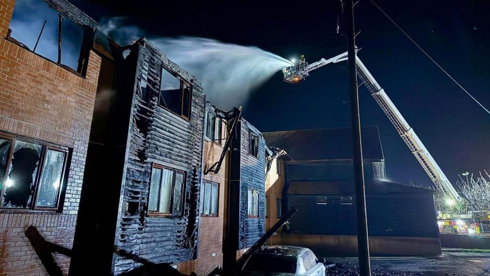 Essex hotel that caught fire was housing asylum seekers - BBC News