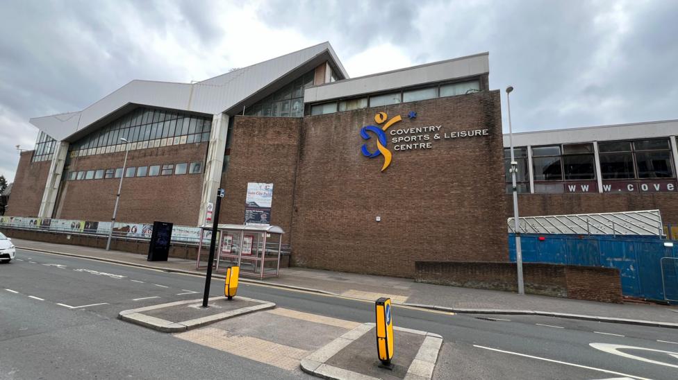 Cov Baths demolition won't be blocked by Historic England - BBC News