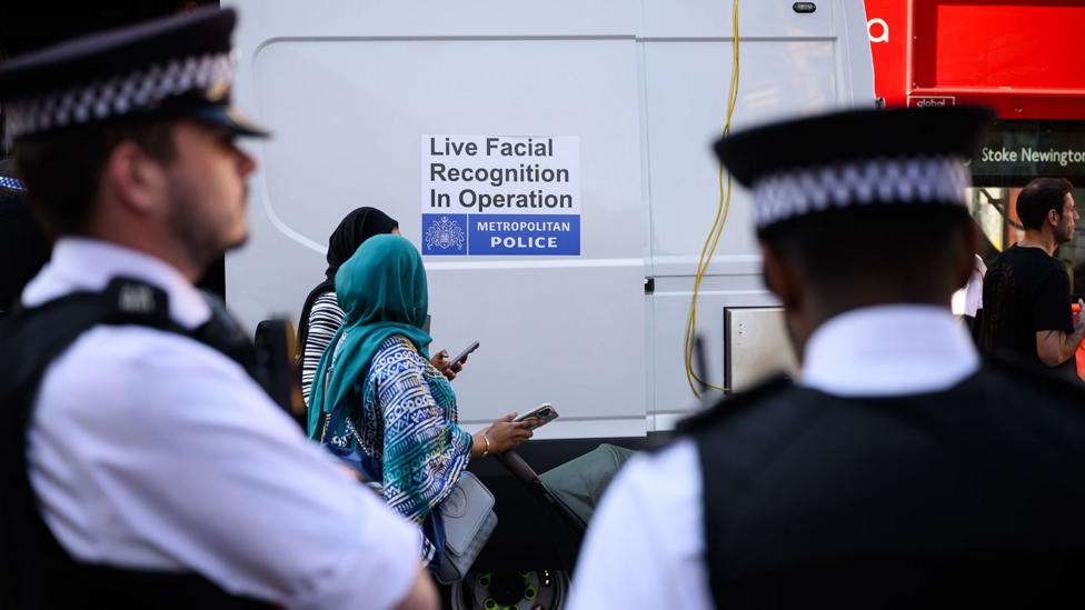 Government expands police use of live facial recognition vans - BBC News