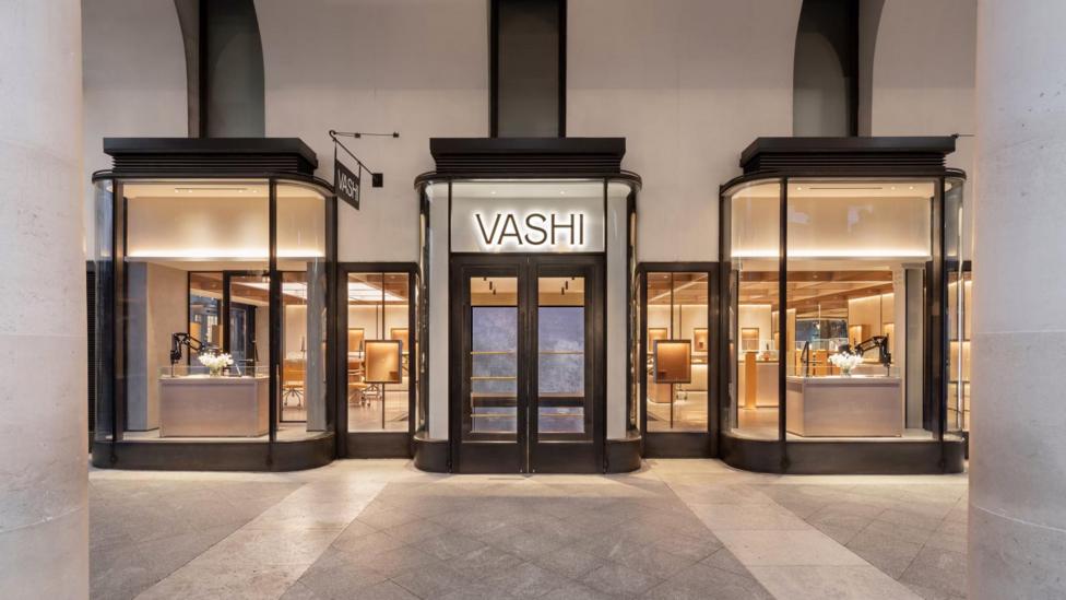 Serious Fraud Office decided not to look into diamond scam - BBC News