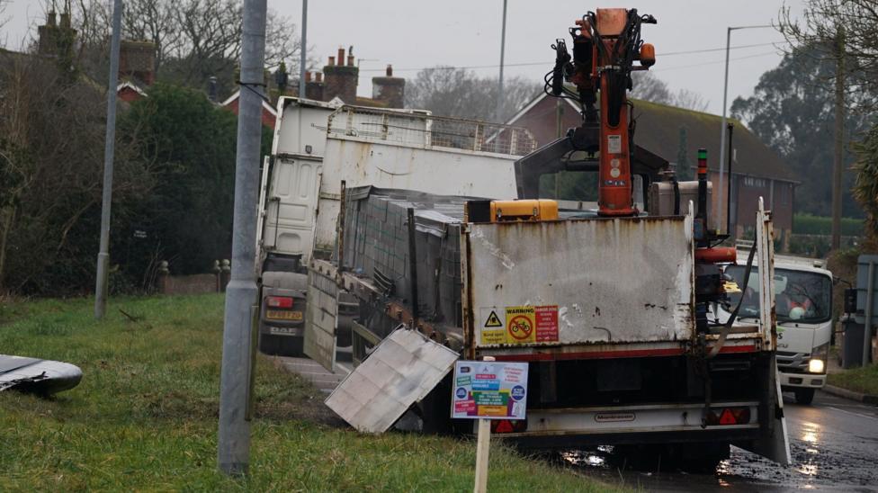 Hailsham: Lorry fire closes road - BBC News