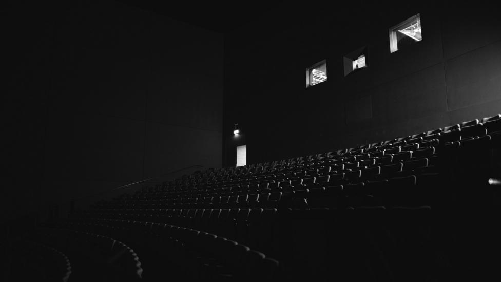 Bristol film fans breathe life into 'forgotten' IMAX cinema - BBC News