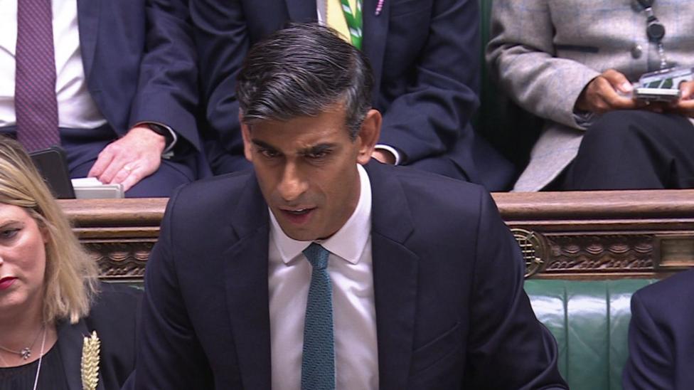 Coventry MP warns winter fuel cuts could have fatal consequences - BBC News