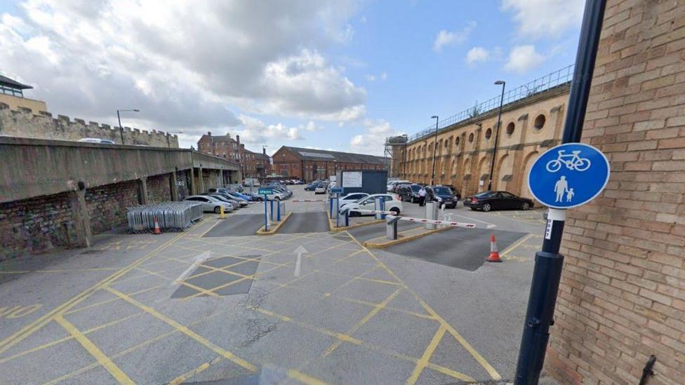 York Station long-stay car park to make way for multi-storey - BBC News