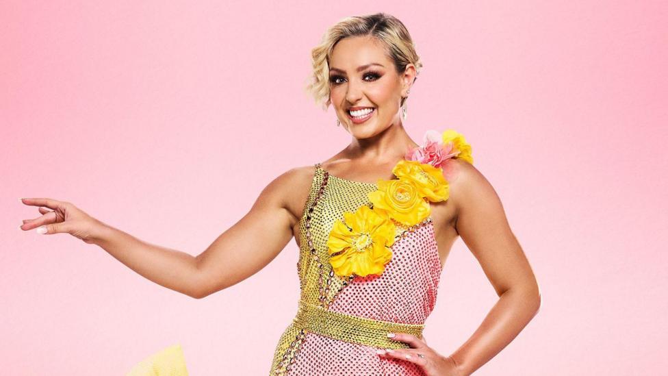 Strictly announces new professional dancers Alexis Warr and Julian ...
