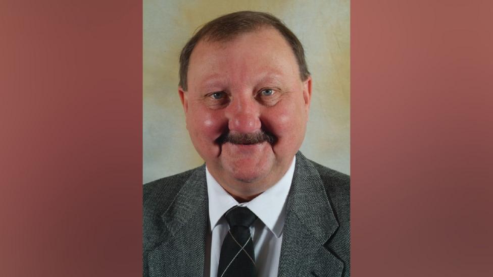 Alan Gardiner: Long-serving Barnsley councillor honoured with ...