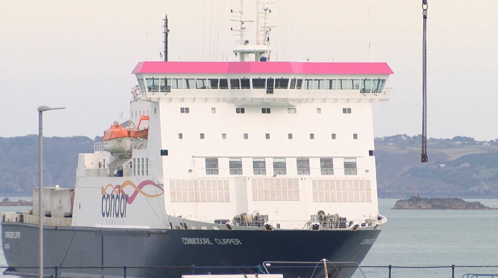 Brittany Ferries: Timings as Guernsey Commodore Clipper returns - BBC News