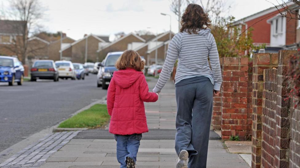 Peterborough families offered free parenting courses by council - BBC News
