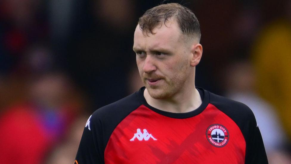 Luke Jephcott: Truro City sign striker on permanent deal - BBC Sport