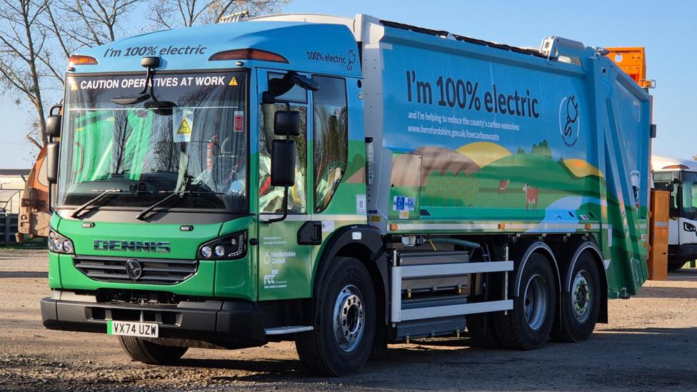 Herefordshire Council launches electric waste vehicles - BBC News