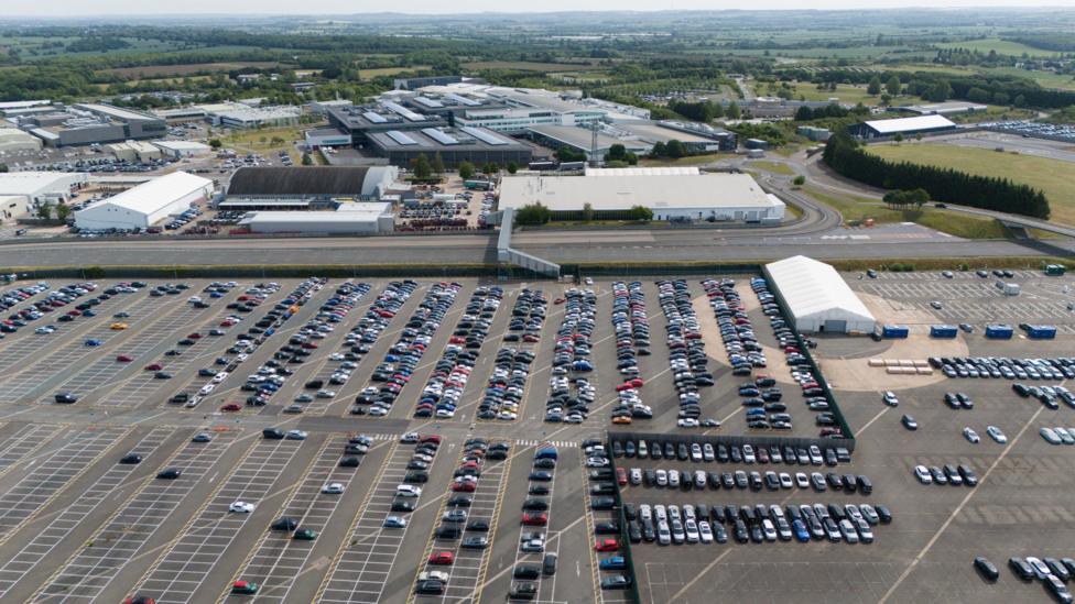 Liam Byrne MP fears JLR hack could see thousands laid off - BBC News