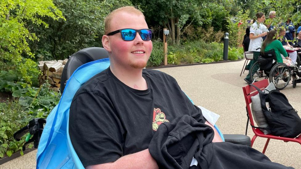 Princess Anne opens garden in Sheffield spinal injuries unit - BBC News