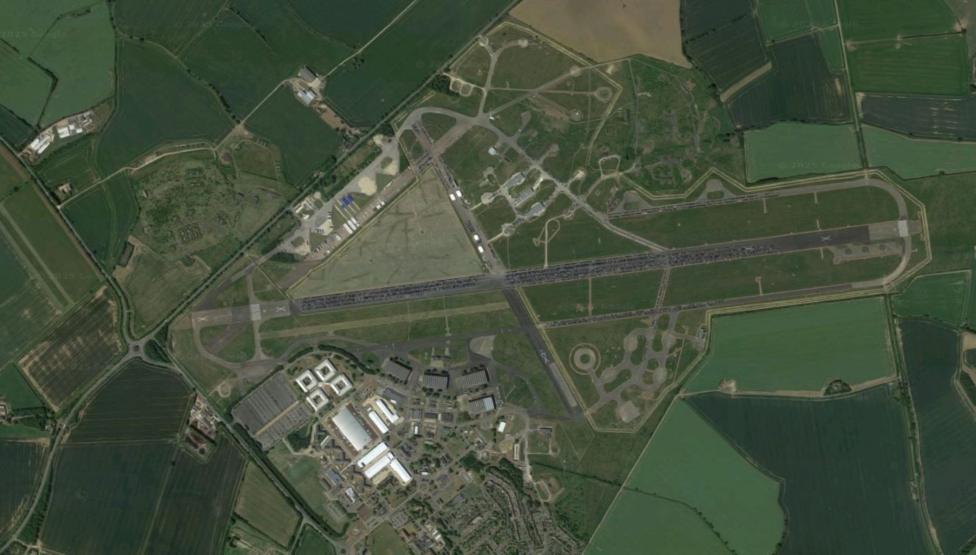 Government plans thousands of homes at Wyton Airfield - BBC News