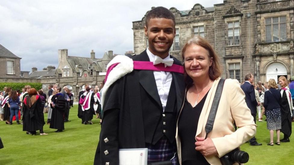 Concern over psychiatric patients at risk in hospital - BBC News