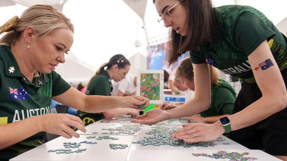 World Jigsaw Puzzle Championships 2024 in pictures - BBC Newsround