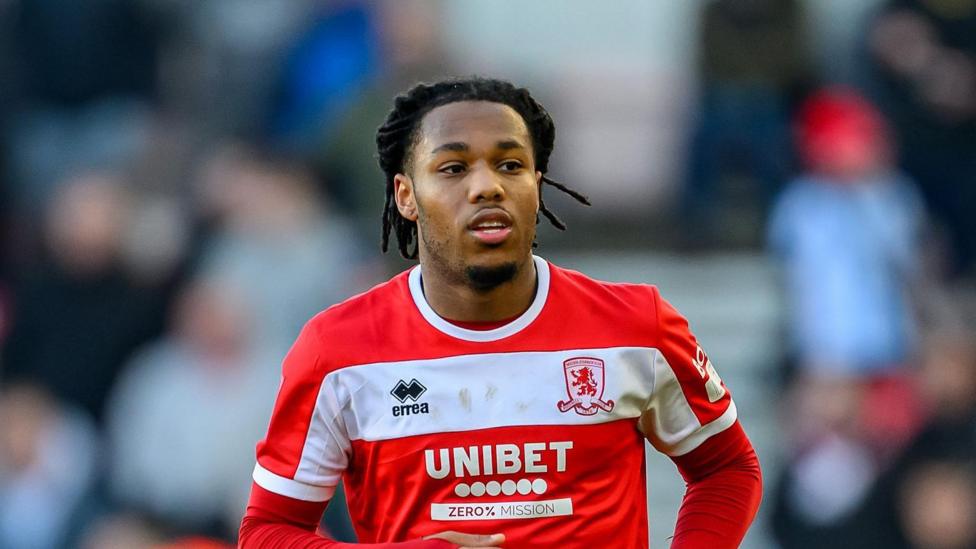 Stockport: Micah Hamilton joins on loan from Middlesbrough - BBC Sport