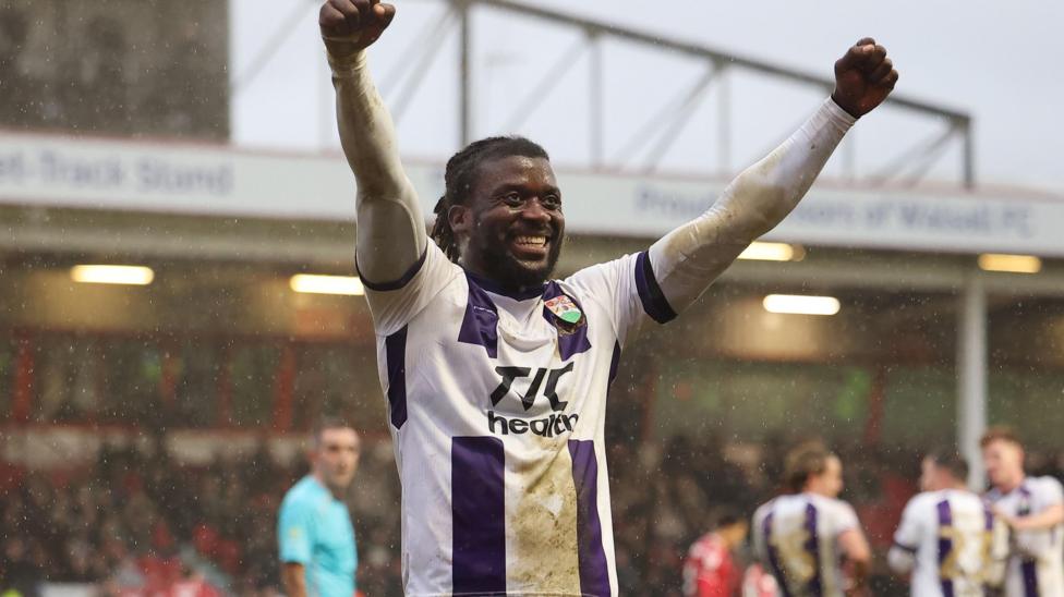 Walsall 1-3 Barnet - BBC Sport