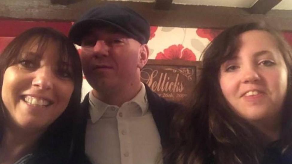 Wolverhampton dad's 124-mile charity walk in daughter's memory - BBC News